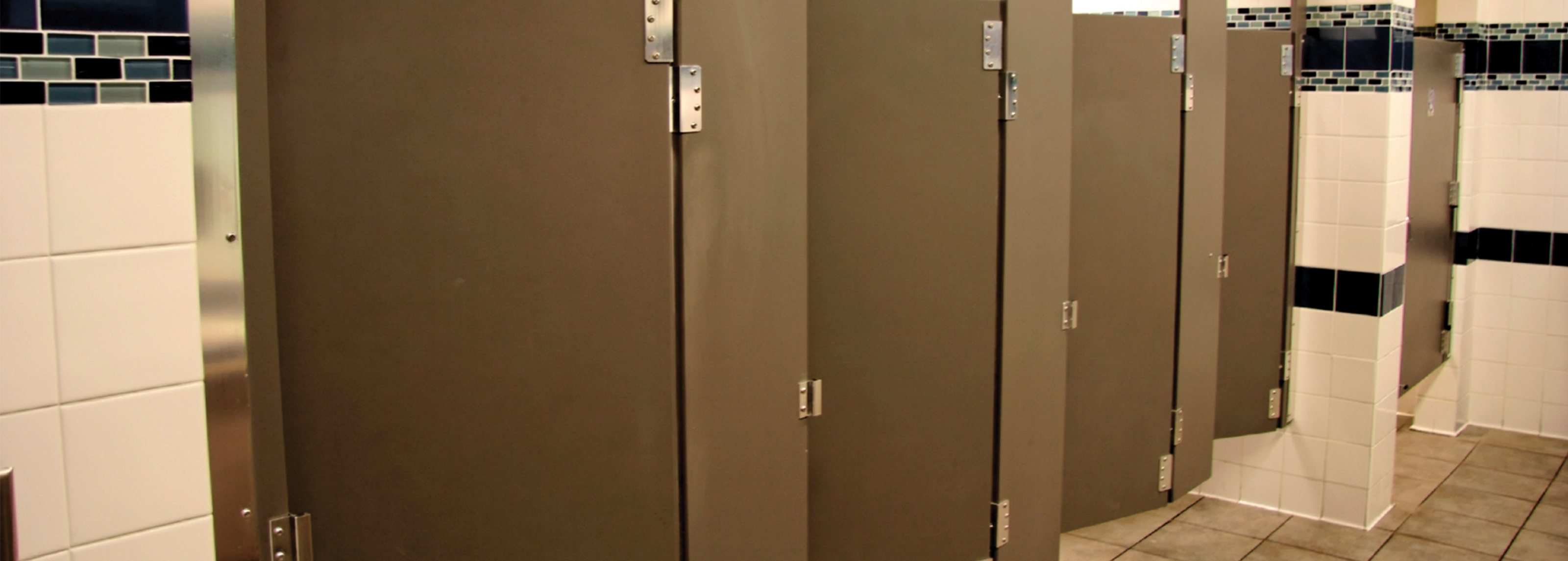 10 Steps to a Clean Restroom